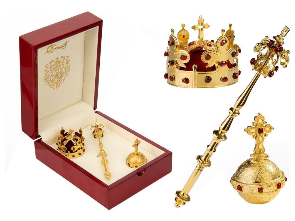 Crown jewels - bigger with czech garnet, gold plated - Granát, d.u.v ...
